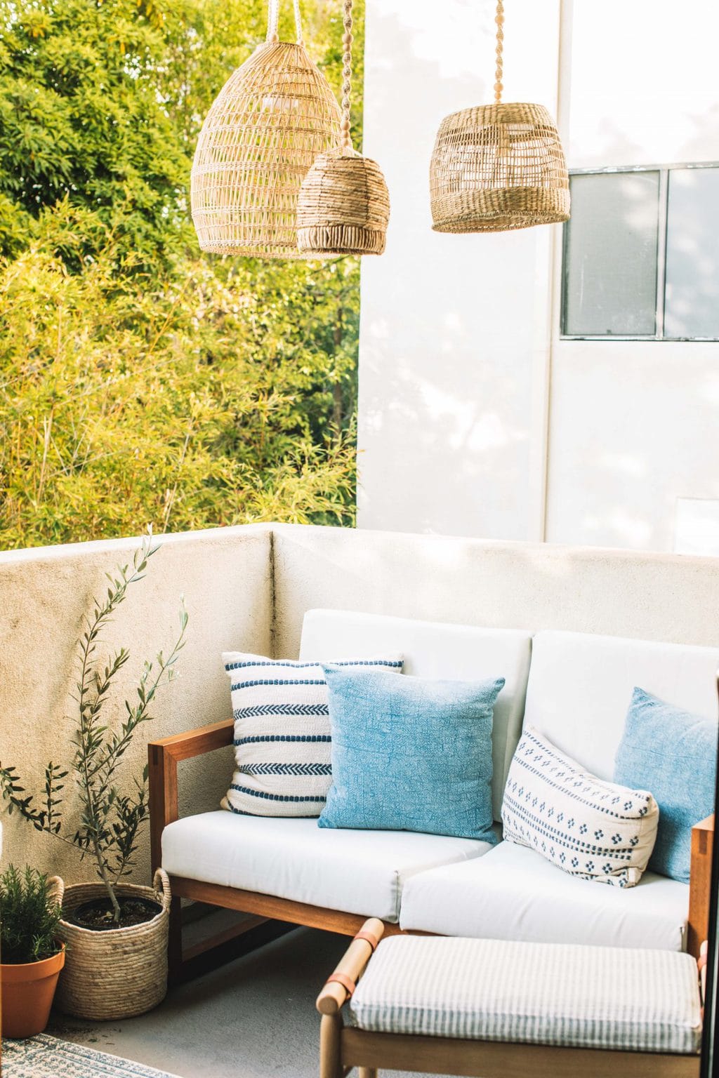 DIY Wireless Basket Lanterns - Everyday Elizabeth