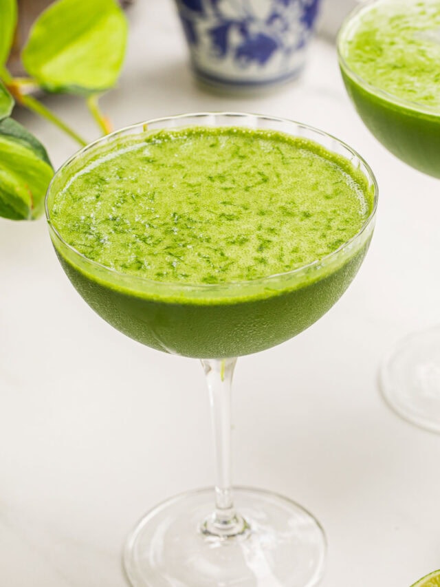 Matcha Martini - Everyday Elizabeth