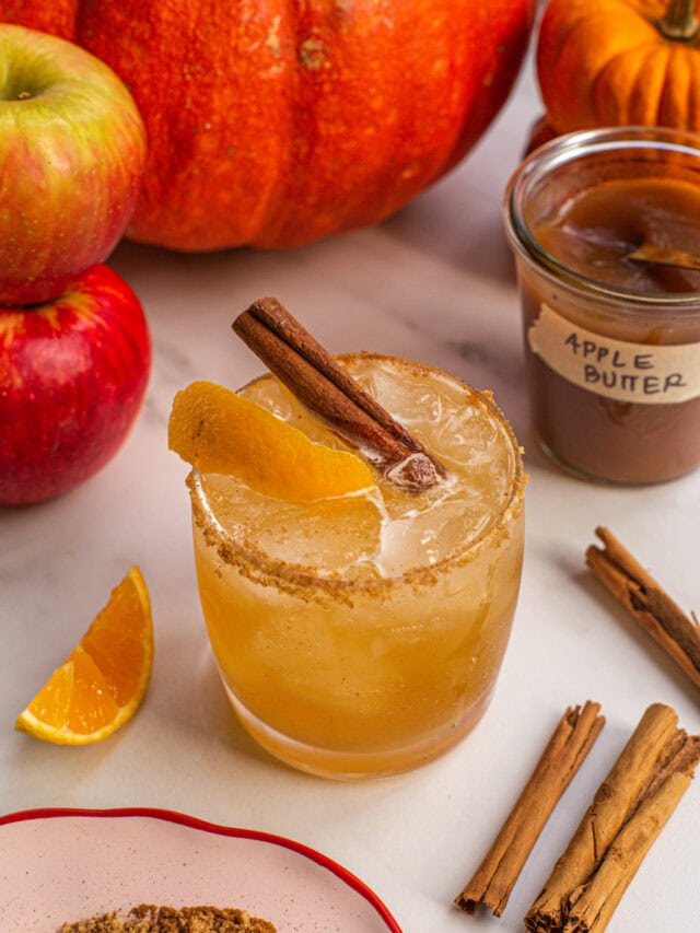 Apple Bourbon Cocktail: the coziest fall bourbon drink - Everyday Elizabeth